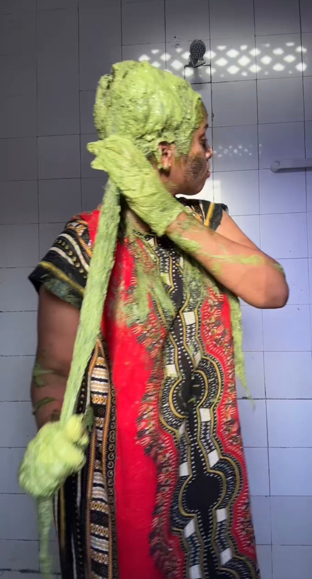 Detoxify and Nourish with The Herbal Hair Mask (250ML) – quluudhairaffairs